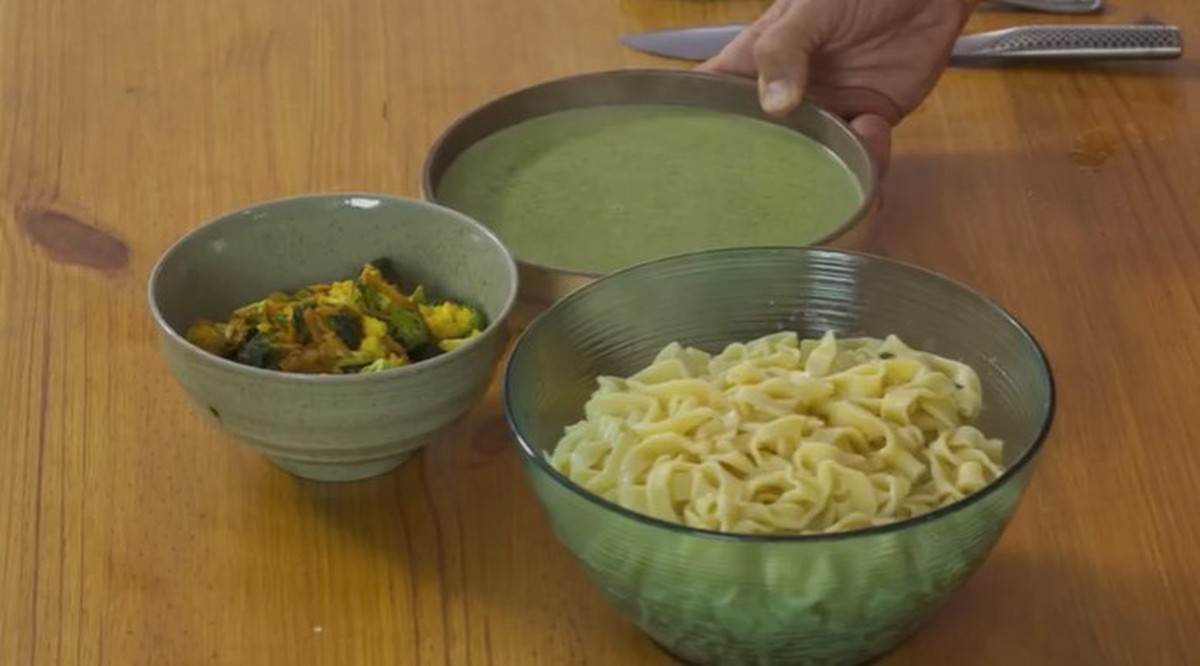 Molho primavera com vegetais e molho verde de espinafre sem lactose