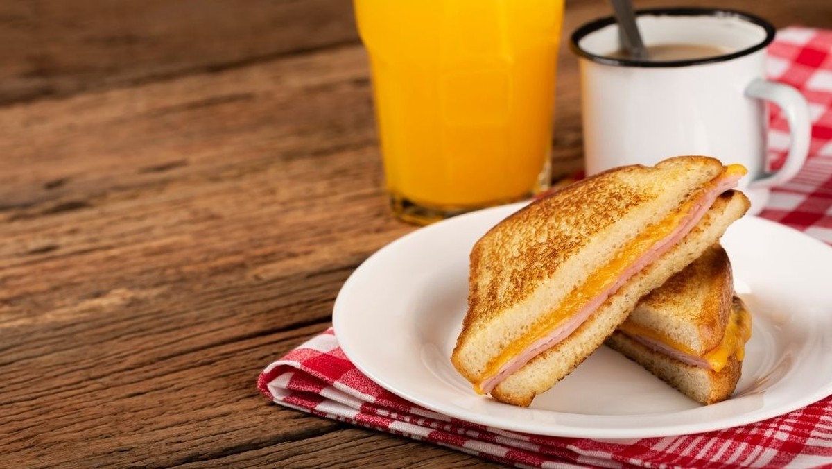 Lanche rápido e prático de fazer: misto quente crocante | Estúdio C ...