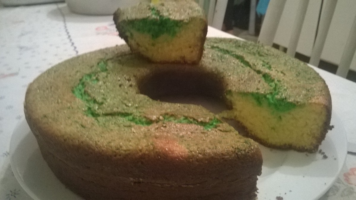 Bolo Mofado | Bolos | Receitas