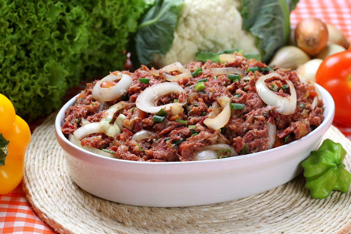 Faça em casa: 5 receitas com charque | Plug | Receitas