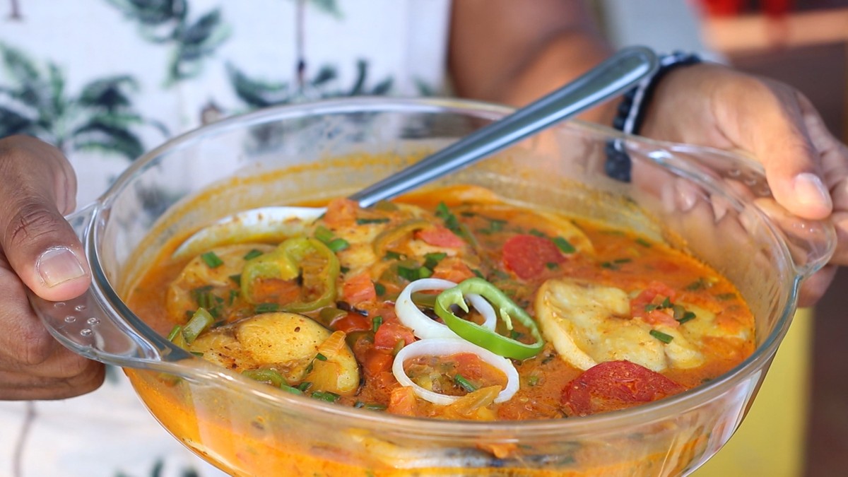 Saiba como fazer uma moqueca de surubim | Rede Bahia | Receitas