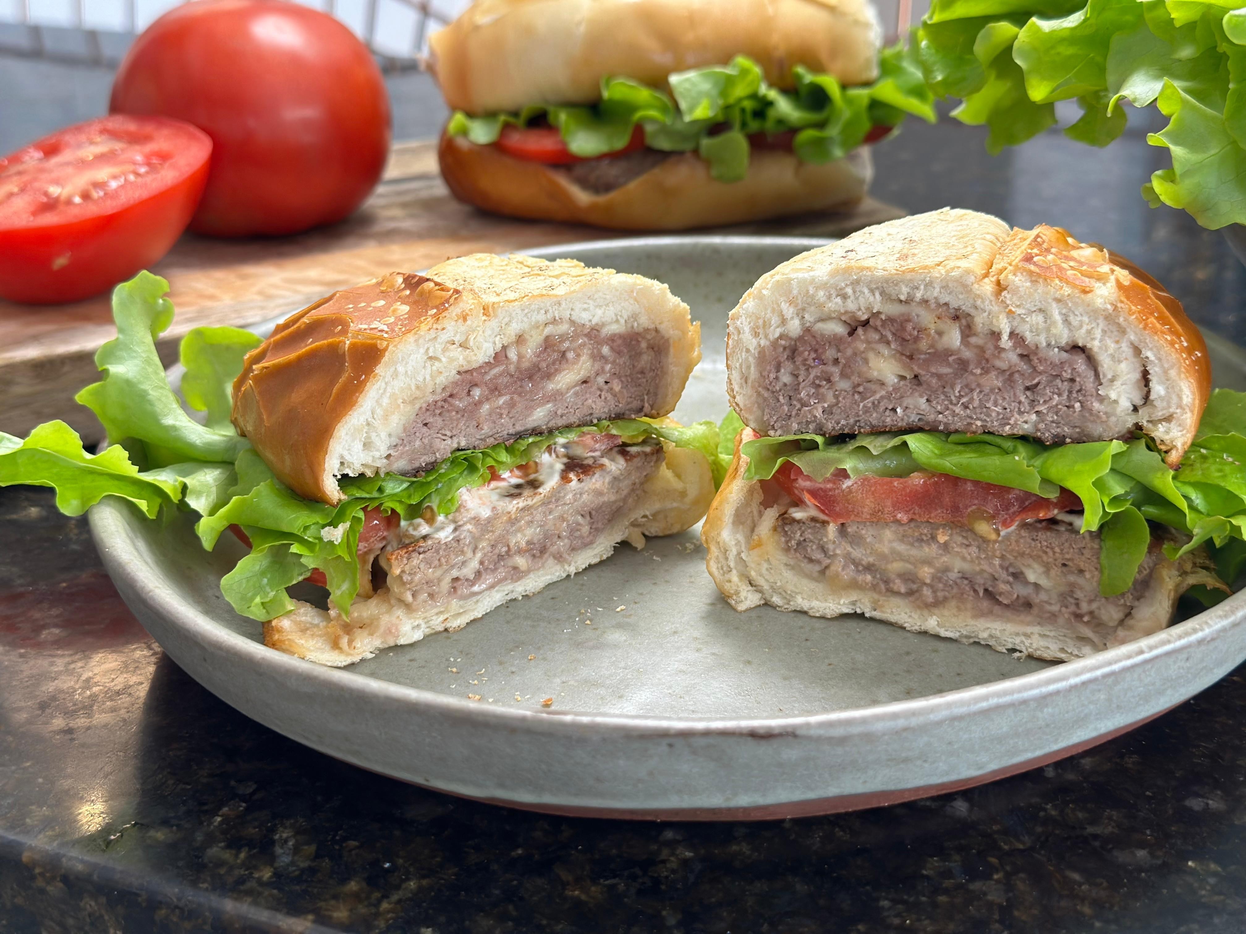 Lanche rápido de carne com queijo do Beto Almeida | Receitas