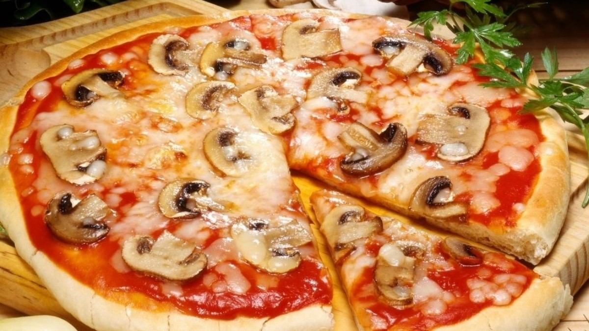 Pizza de champignon | Salgados | Receitas
