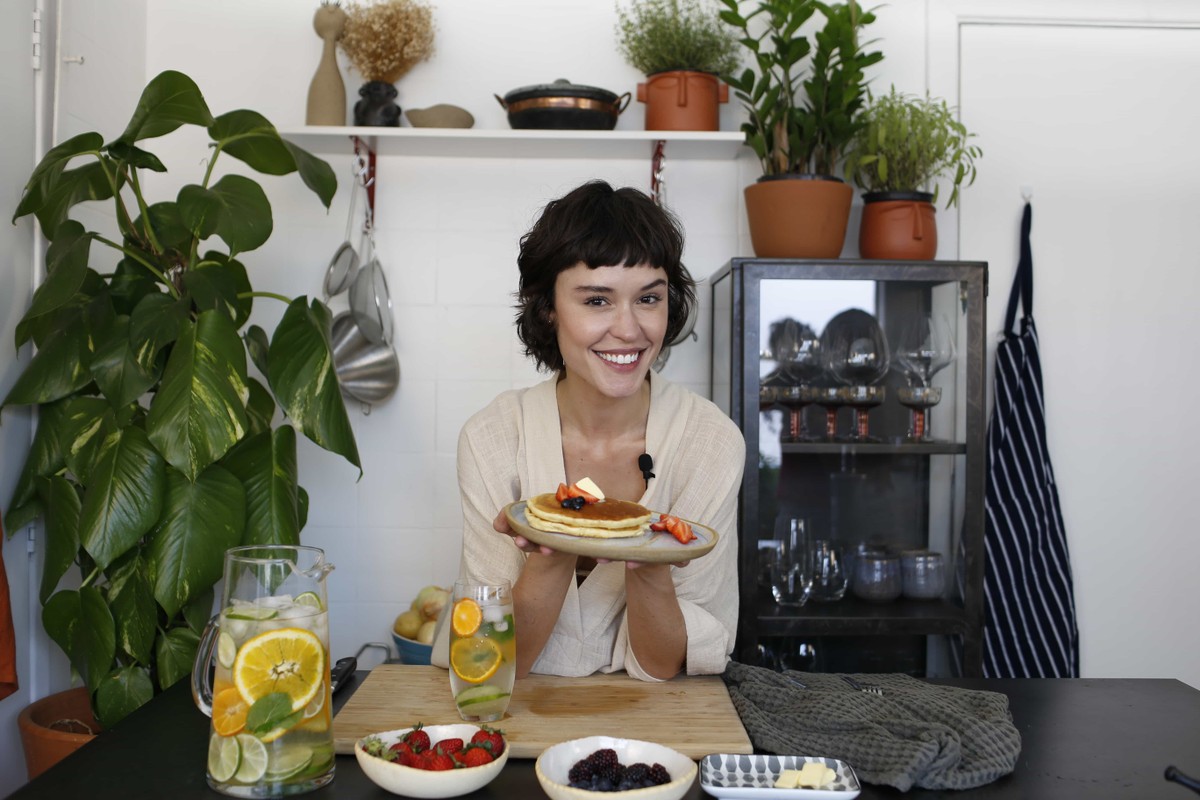 'Receitas' estreia série com Laura Miranda, modelo e cozinheira formada ...