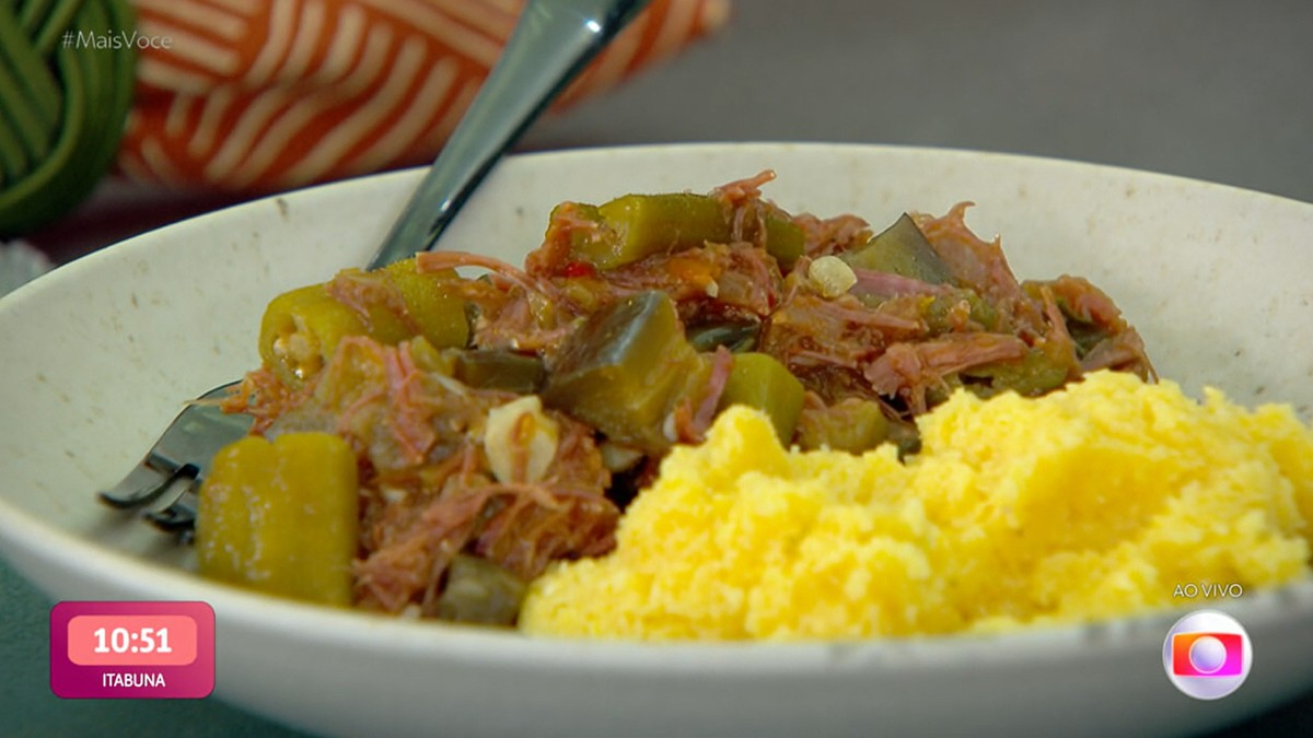 Calulu de carne-seca com funge de milho da Juliana | Jogo de Panelas ...