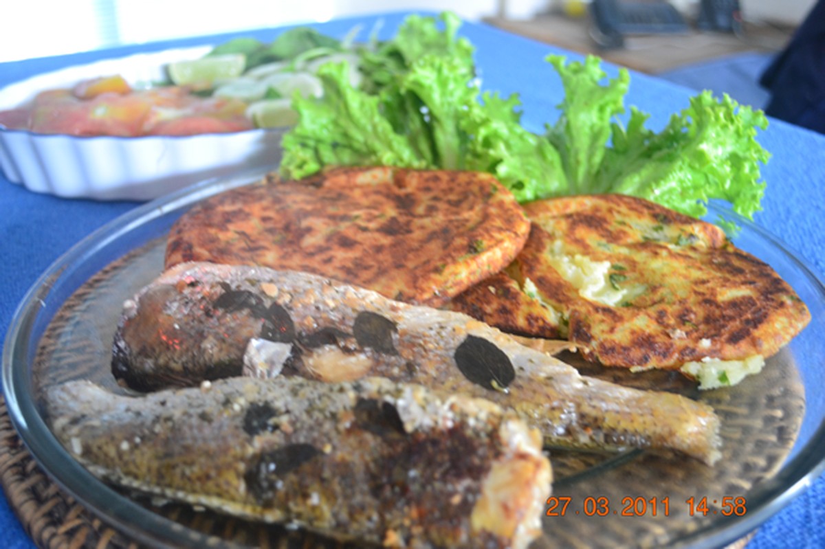 PESCADINHAS COM FRITADA DE BATATAS | Peixes e frutos do mar | Receitas