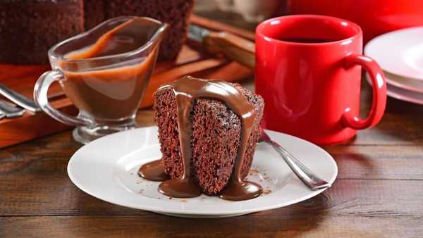 Bolo diet de chocolate com cobertura | Receitas