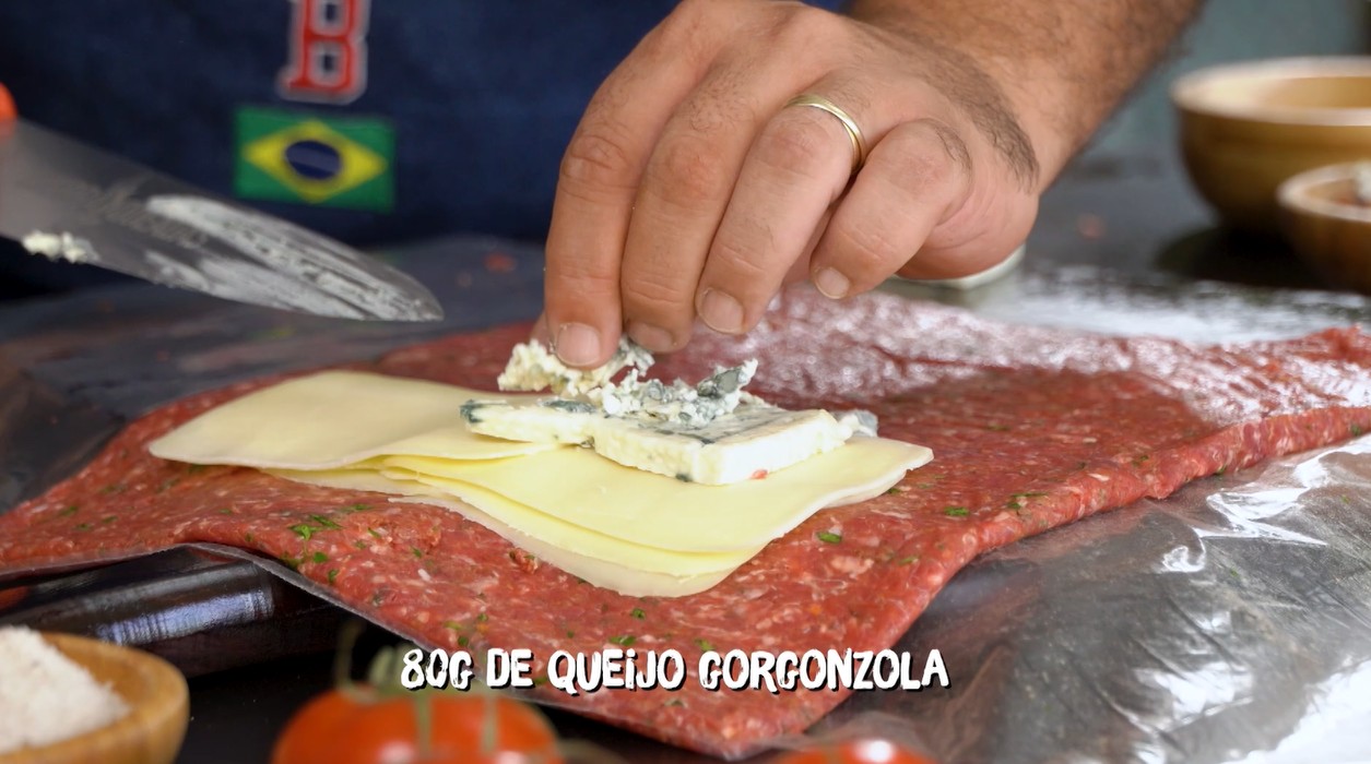 Kafta recheada com queijos | Receitas