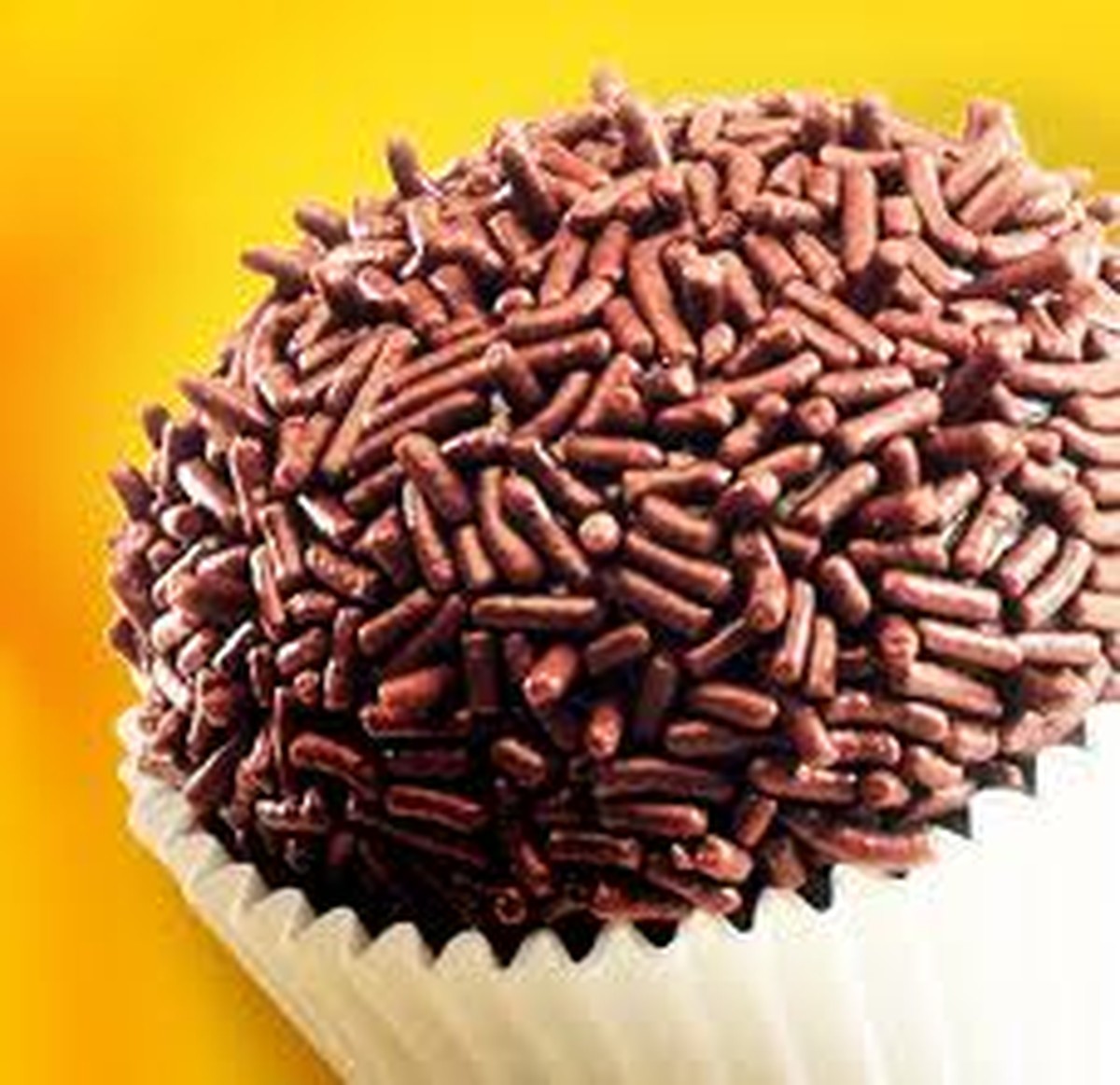 Brigadeiro Caseiro | Doces e sobremesas | Receitas