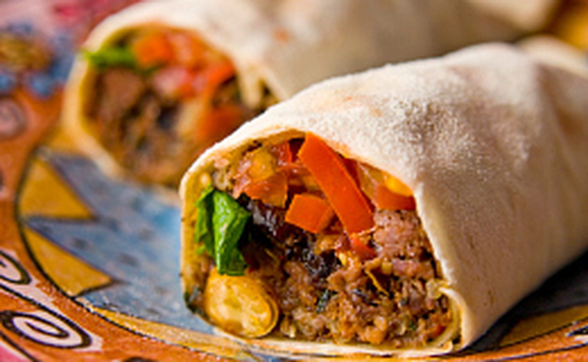 Wrap de pernil de cordeiro | Carnes | Receitas