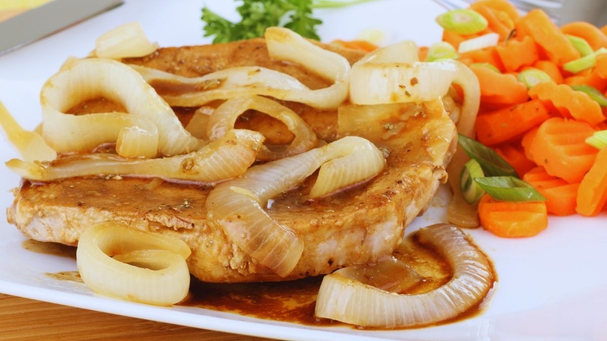 Lombo acebolado na pressão | Receitas