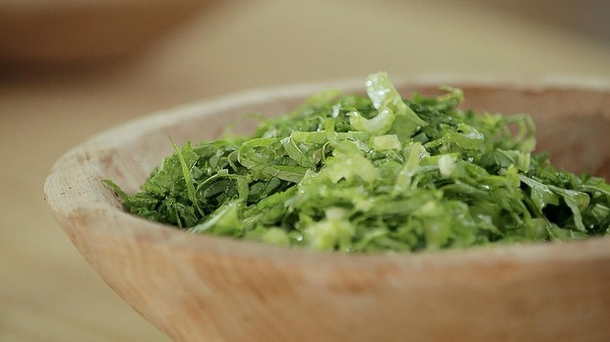 Folha de mostarda refogada da Bela Gil