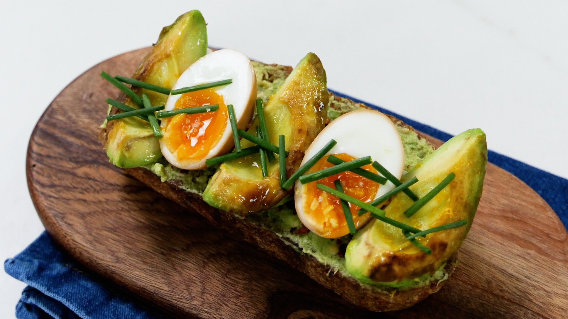 Avocado toast do Felipe Bronze | Receitas