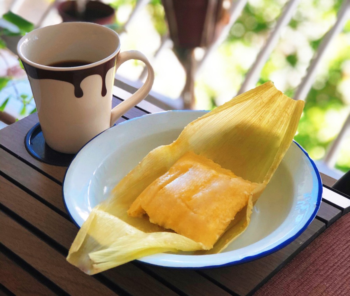 Receitas juninas: saiba como fazer a tradicional pamonha na palha ...
