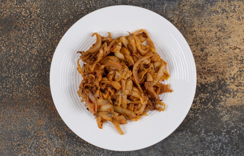 Por que a cebola fica cozida em vez de dourada? Os erros que quase todo ...