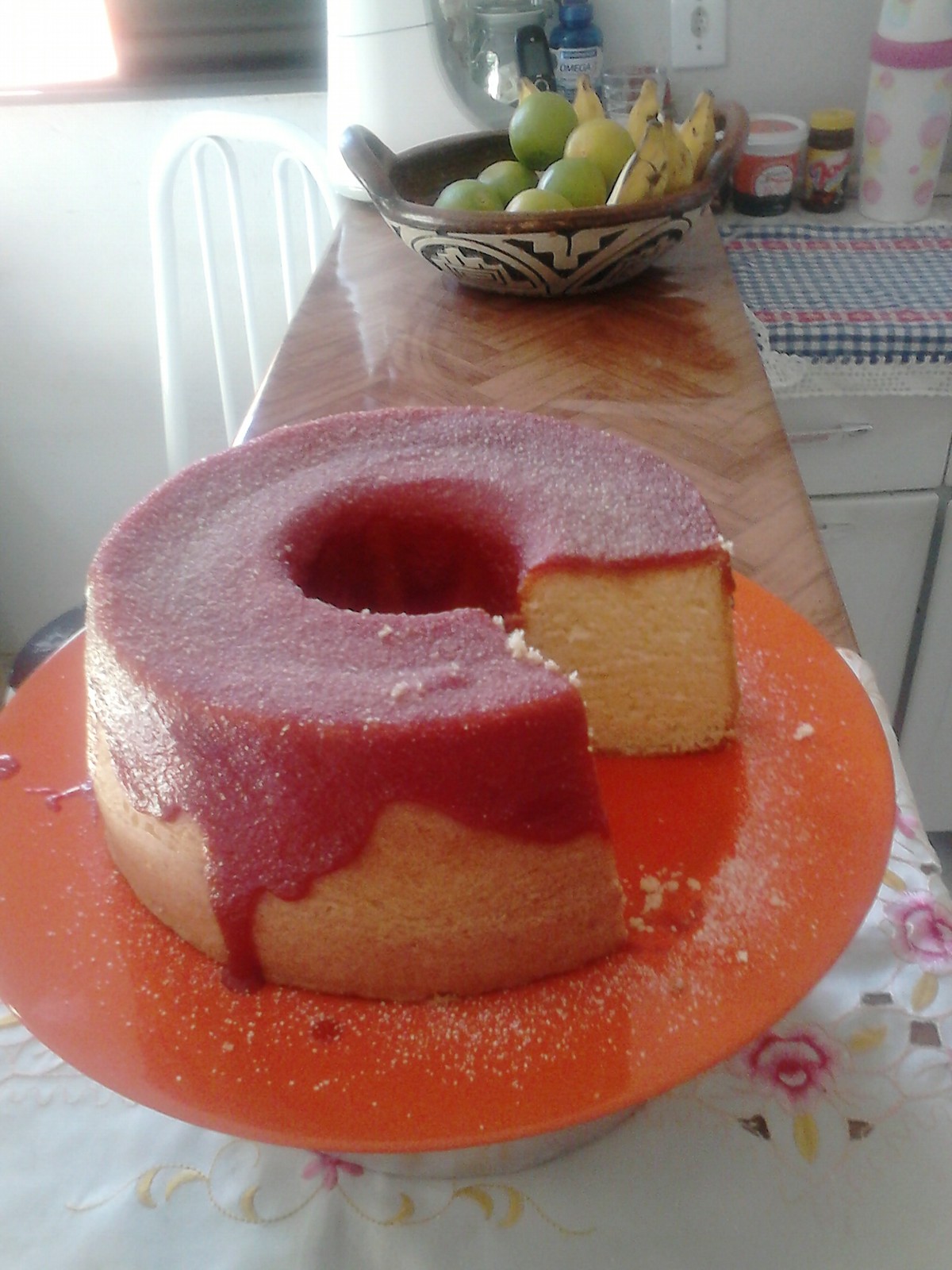 Bolo de Queijo com cobertura de goiabada | Bolos | Receitas