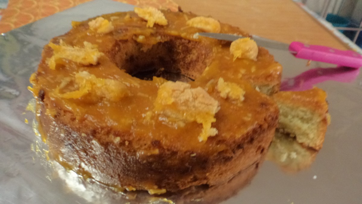 Bolo Psicodélico de Agrião com cobertura opcional | Bolos | Receitas