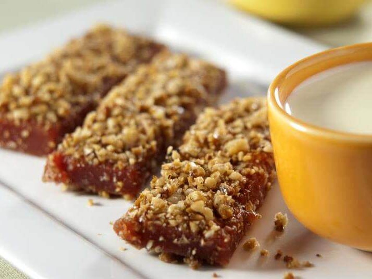 Goiabada frita com crocante de nozes | Doces | Receitas