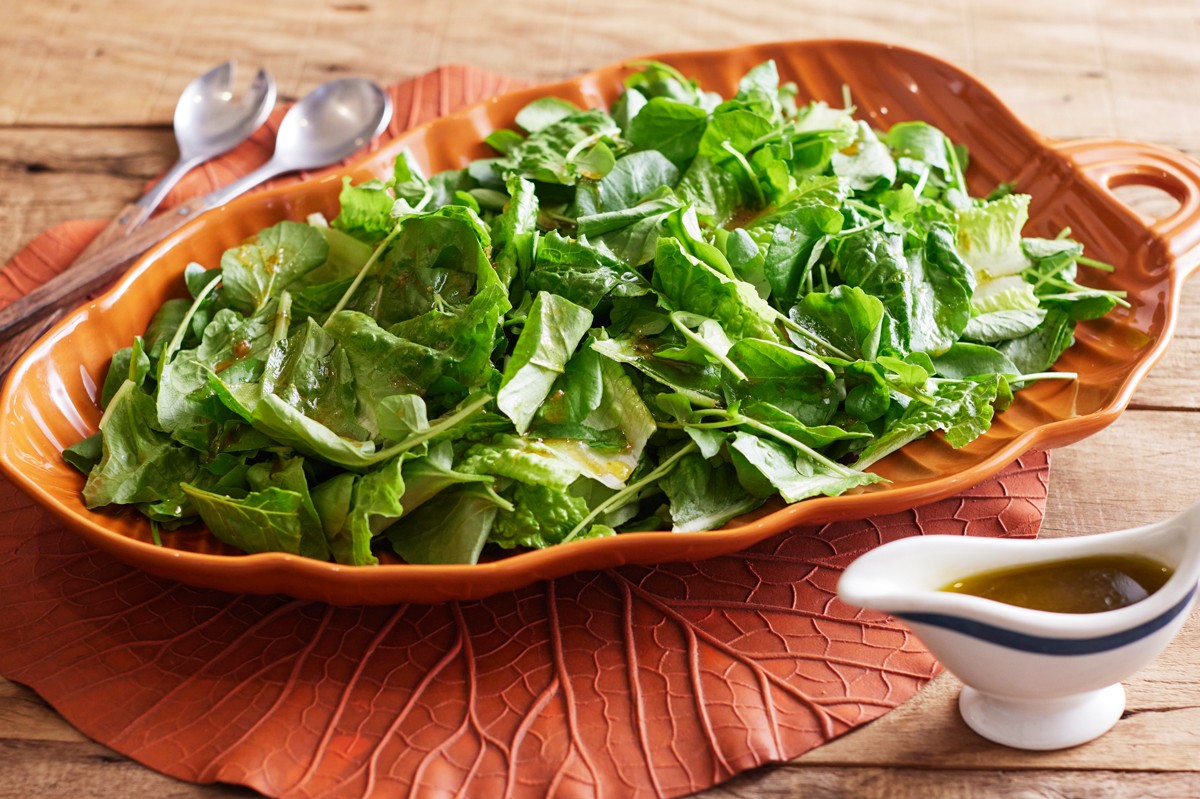 Salada de verdes com molho de melado e limão | Cozinha Prática | Receitas