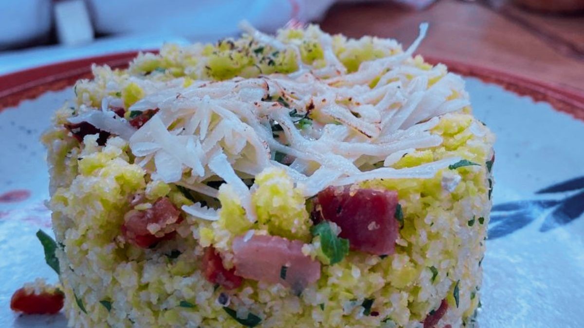 Cuscuz com ovo frito | Receitas