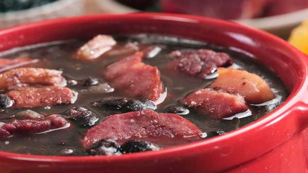 feijoada carioca ingredientes