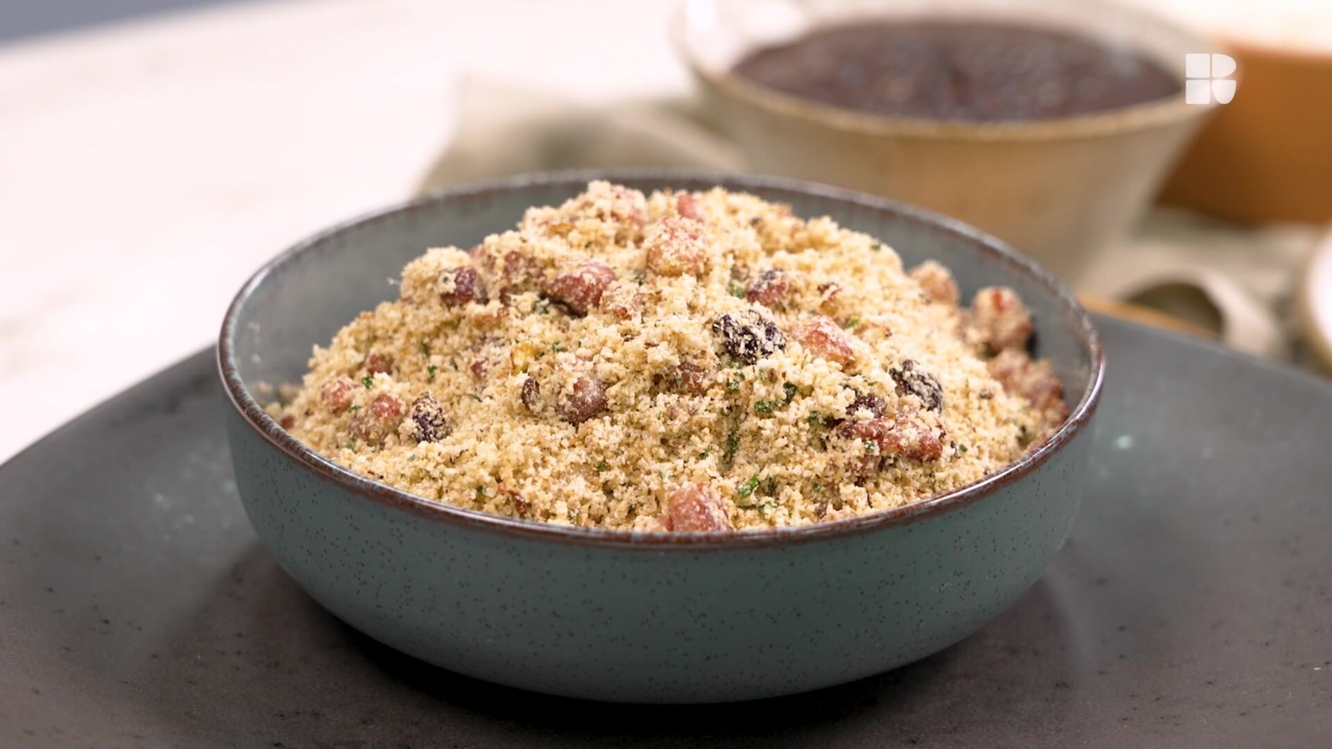 Farofa: leve o espírito farofeiro pra mesa em 10 receitas | Receitas