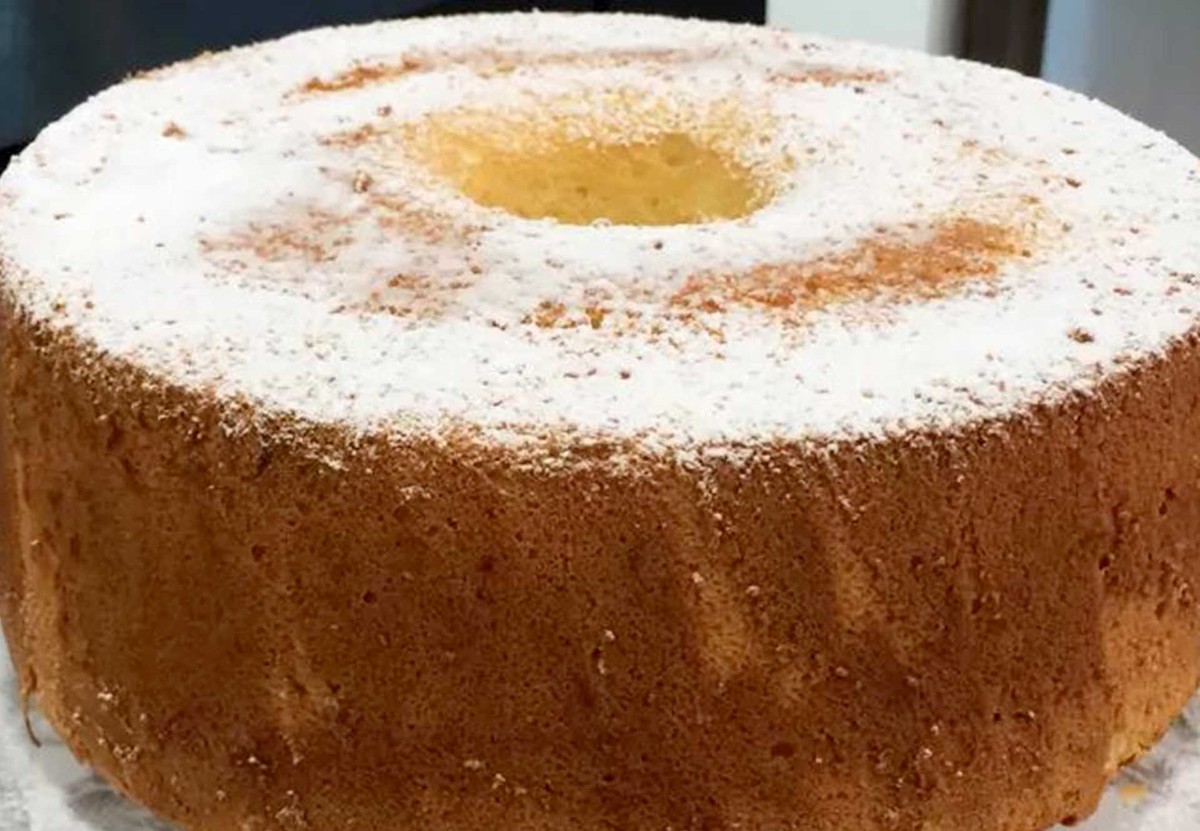 Bolo chiffon de limão