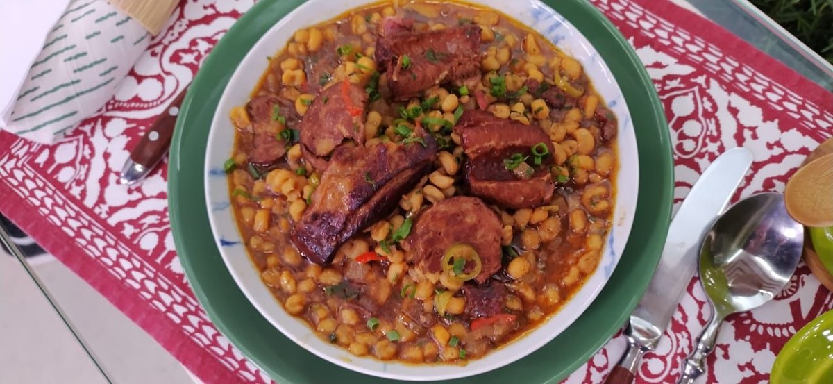 Canjicada: canjica salgada na panela de pressão | Mais Você | Receitas