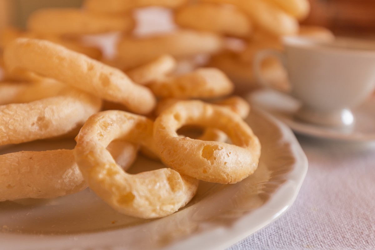 Receita de biscoito de polvilho com apenas 4 ingredientes | Estúdio C ...