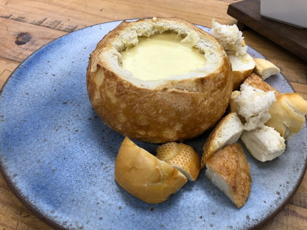 Fondue no pão italiano | Pães e salgados | Receitas