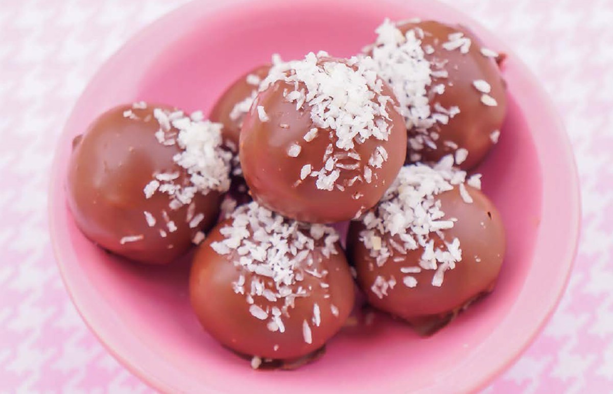 Bombom de coco | Doces e sobremesas | Receitas