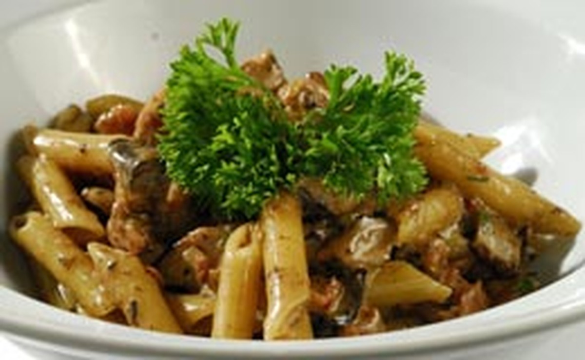 Penne à Toscana | Macarrão | Receitas