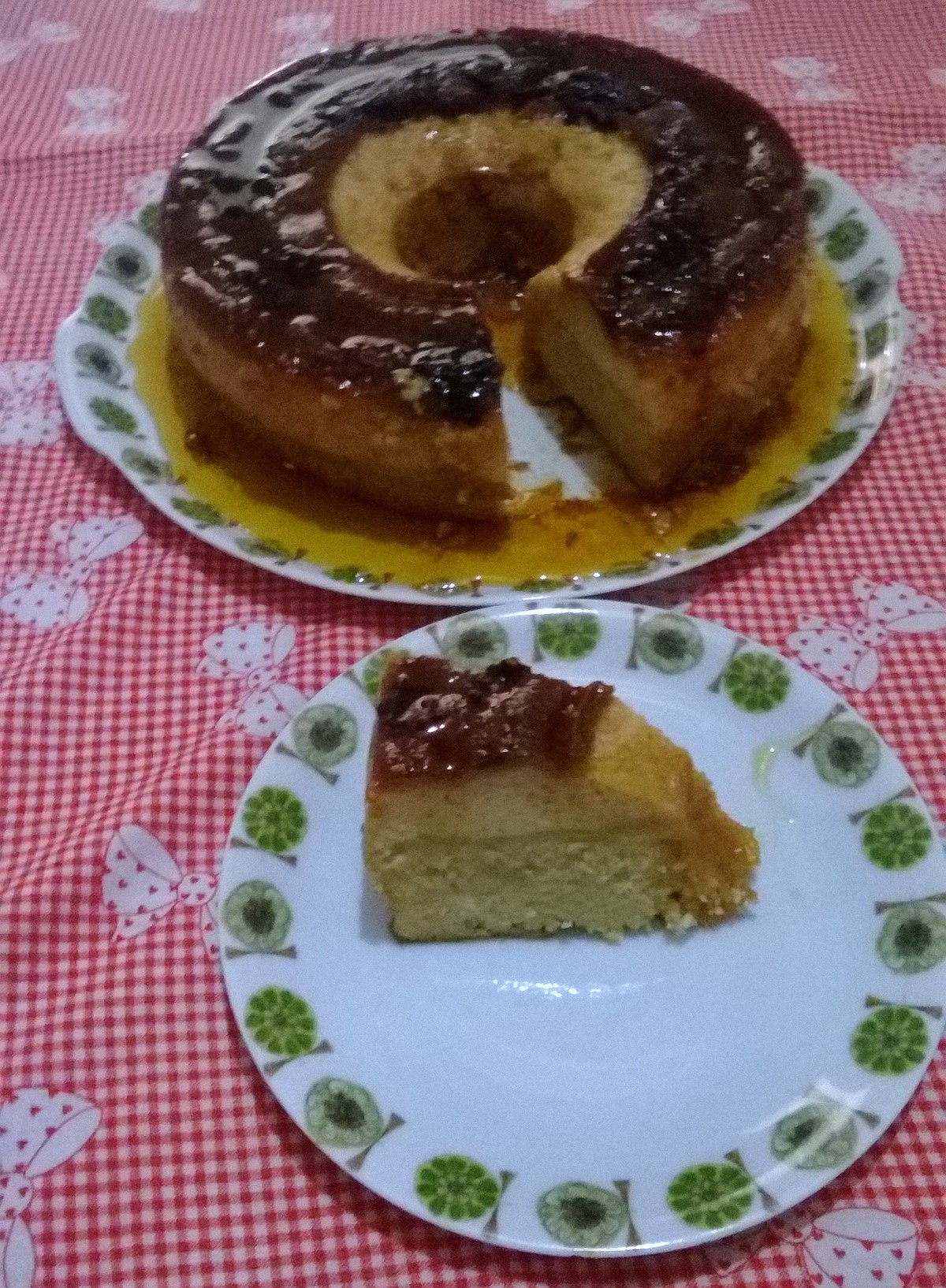 Bolo com pudim de leite condensado | Bolos | Receitas