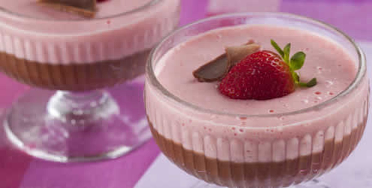 Musse sensação de morango e chocolate | Doces e sobremesas | Receitas