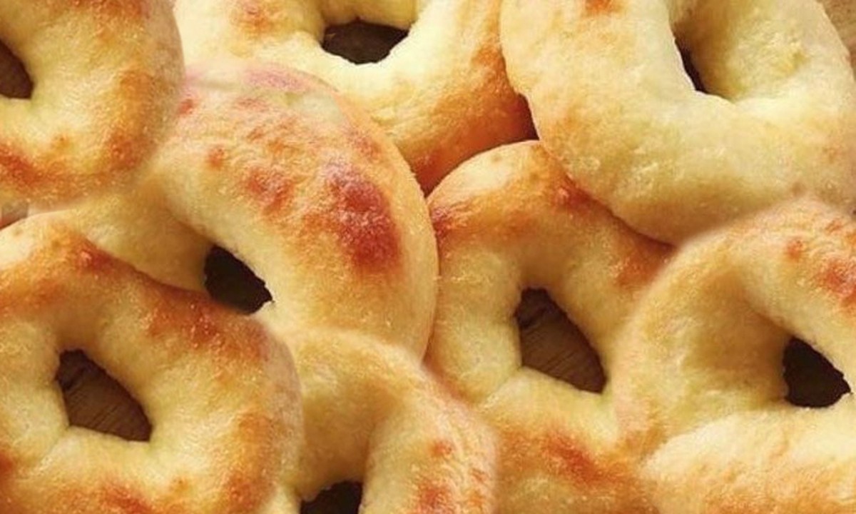 Receita de rosquinha de fubá com 3 ingredientes | Estúdio C | Receitas