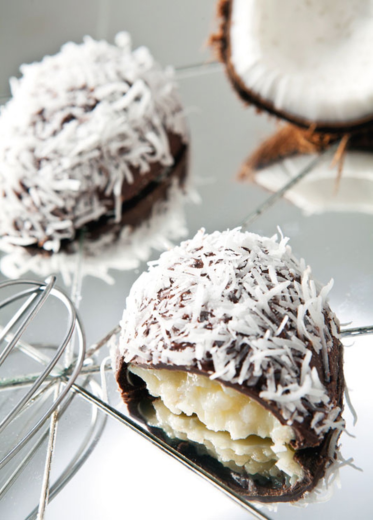 Ovinhos recheados com coco | Páscoa | Receitas