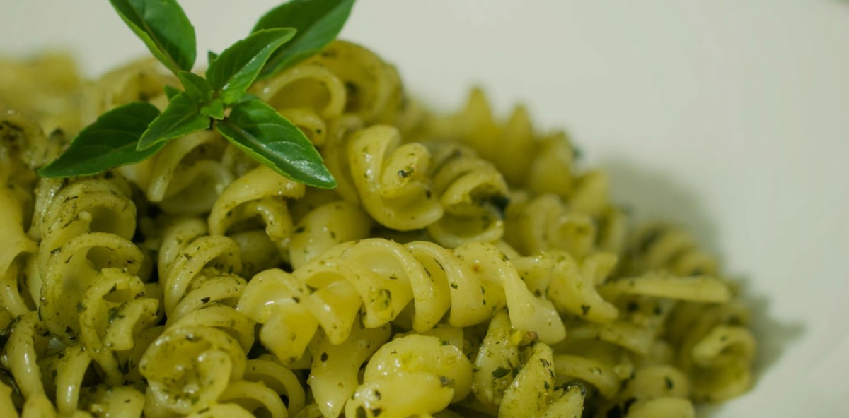 Fusilli ao pesto | Massas | Receitas