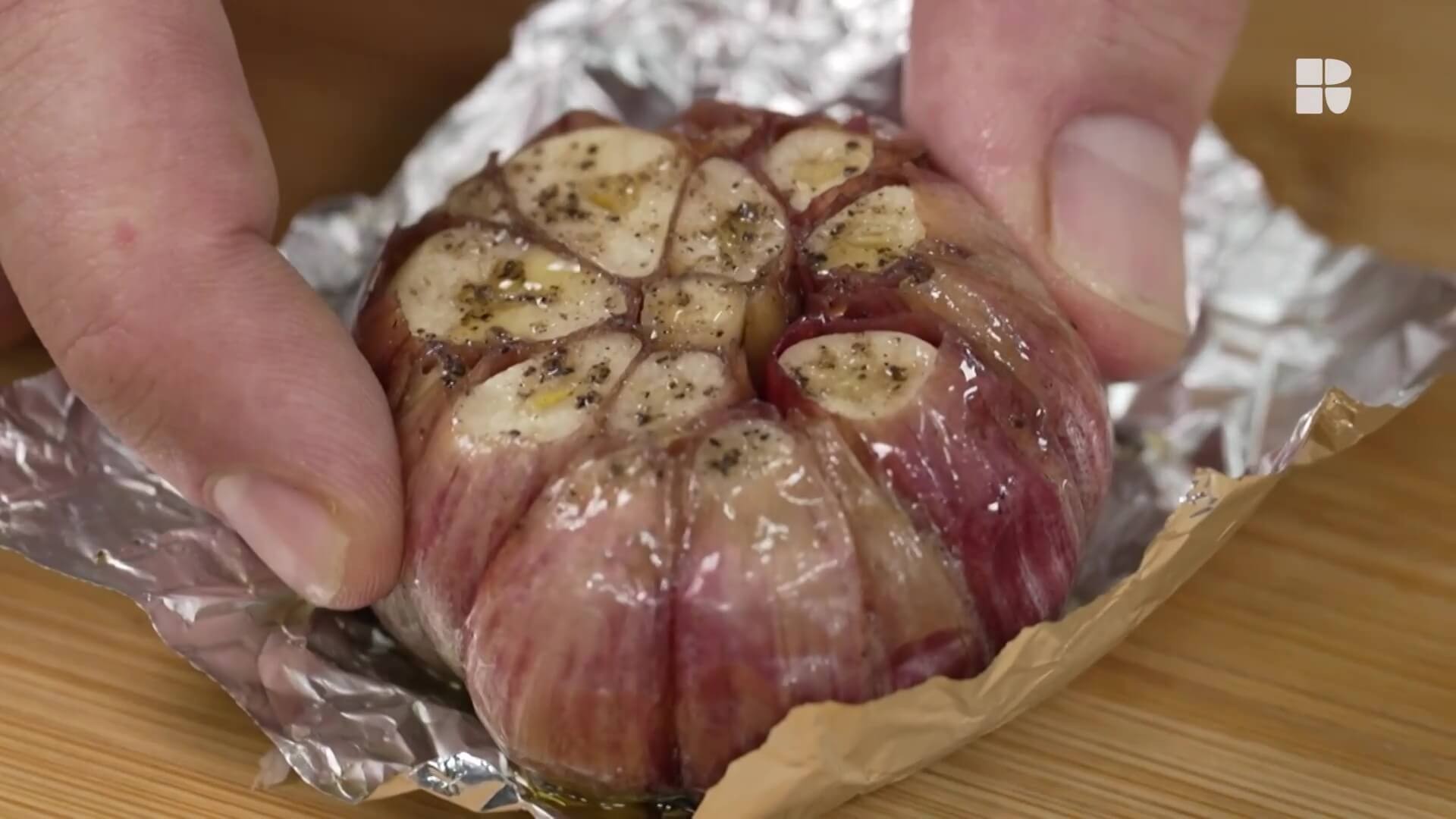 Como fazer alho assado na air fryer | Receitas