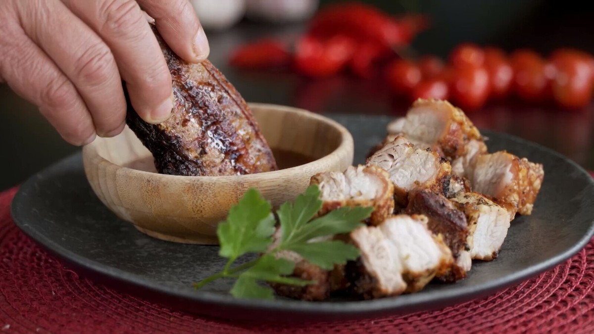 Com sabor único, a Pancetta Suína Perdigão Na Brasa é temperada na ...