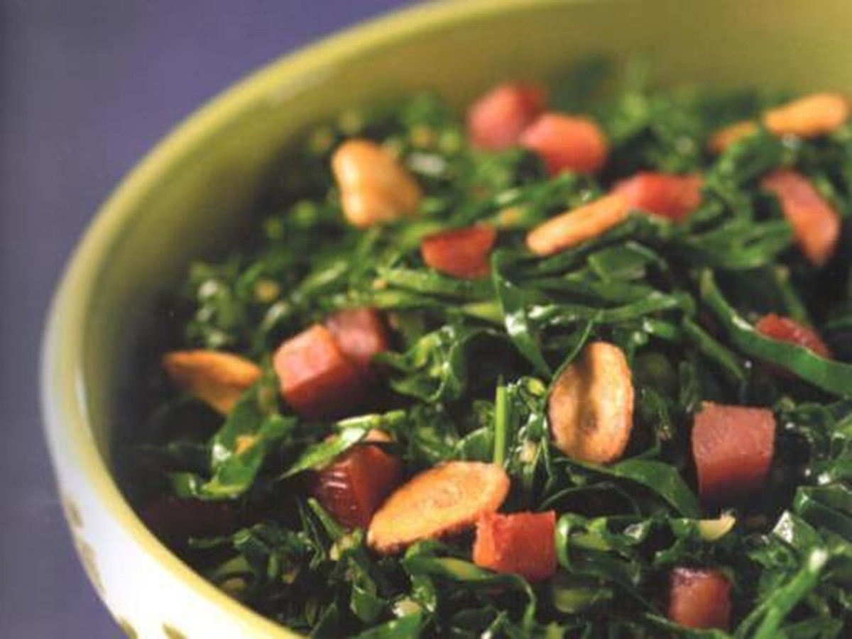 Couve mineira com alho da Ana Maria | Salgados | Receitas