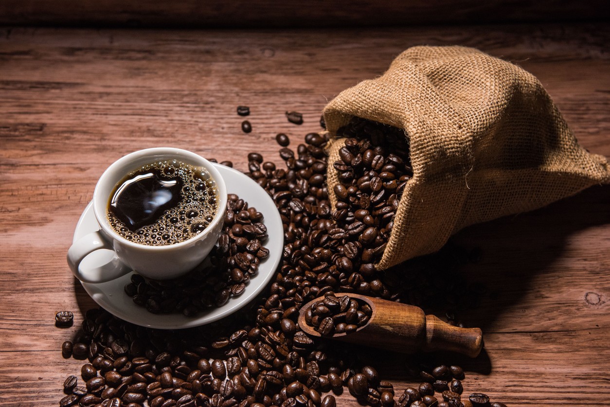 Cafeína, trigonelina e ácido clorogênico: conheça as substâncias do ...